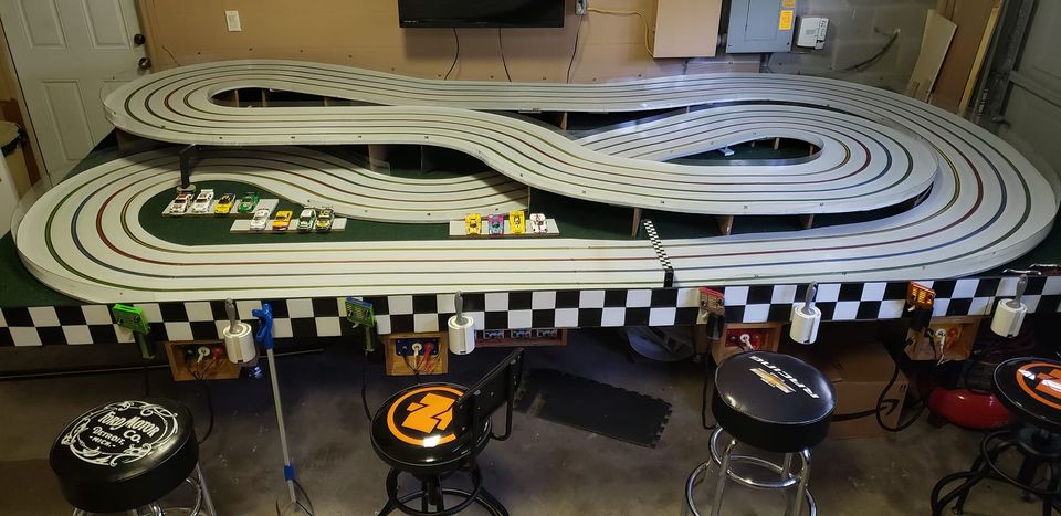 Hobbit Racing – Slot Car Racing